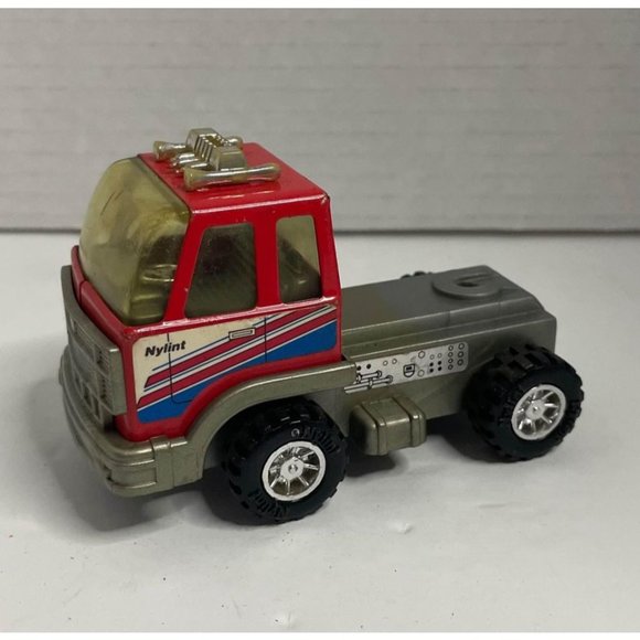 Nylint | Toys | Vintage Nylint Semi Box Truck 4 Scale Model Metal ...